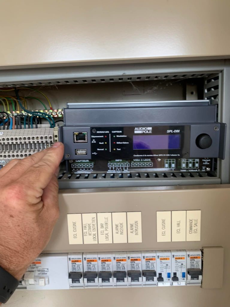 LIMITEUR ENREGISTREUR DE NIVEAU SONORE - Equalizer